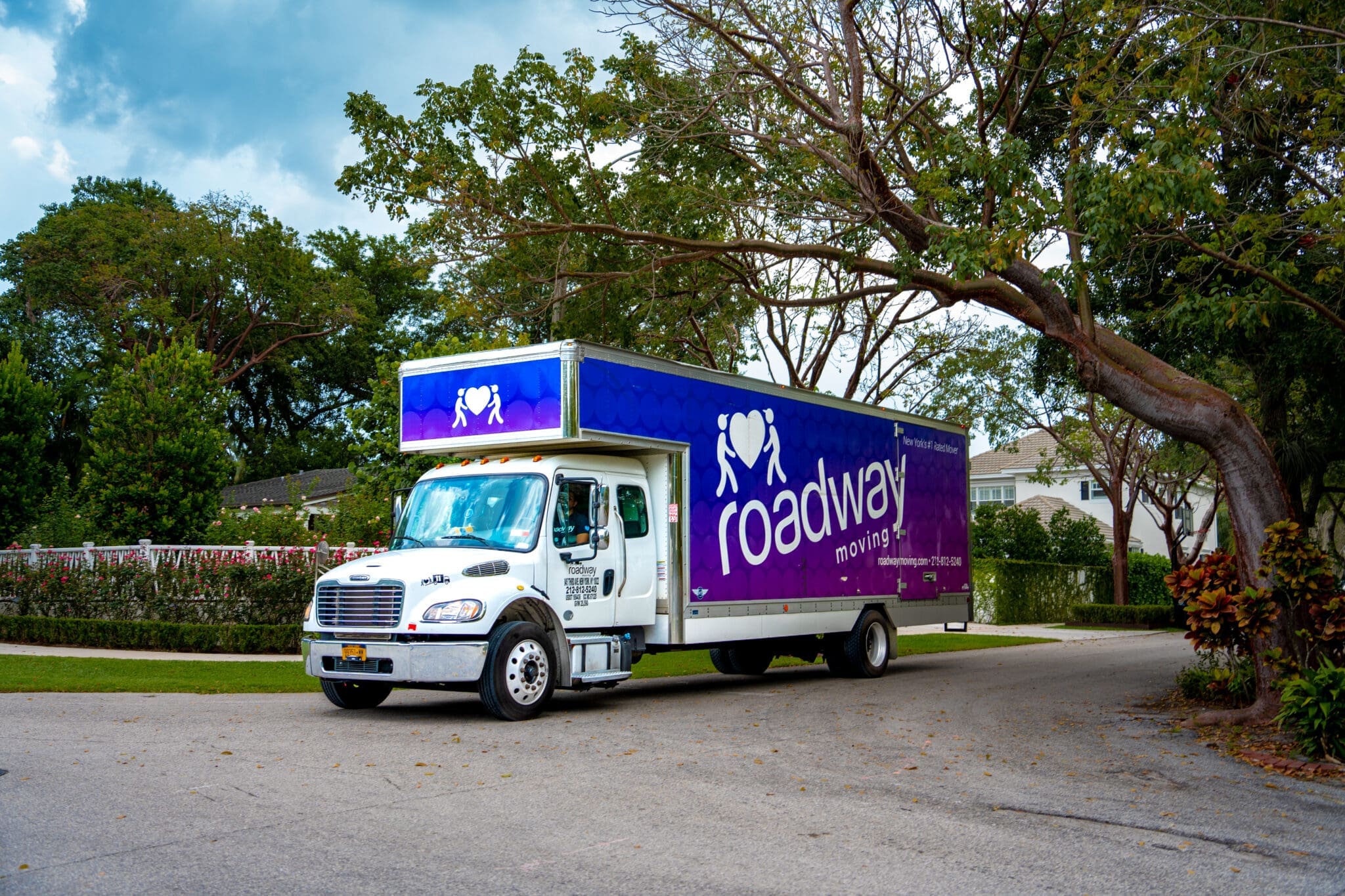 30+ Pros and Cons of Living in Florida in 2024 - Roadway Moving