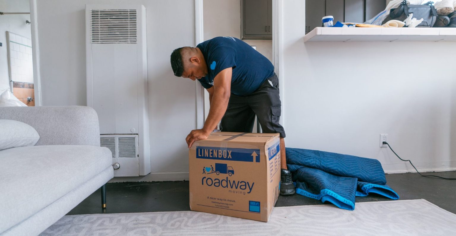 How to Label Boxes for Moving and Storage - Roadway Moving